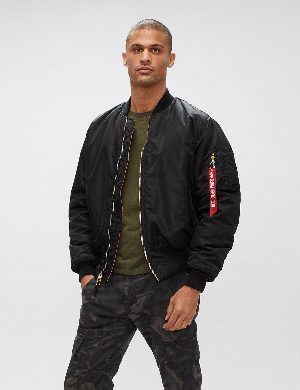 MA-1 BOMBER JACKET Alpha Industries™ цвет Black, Куртка бомбер черного ...