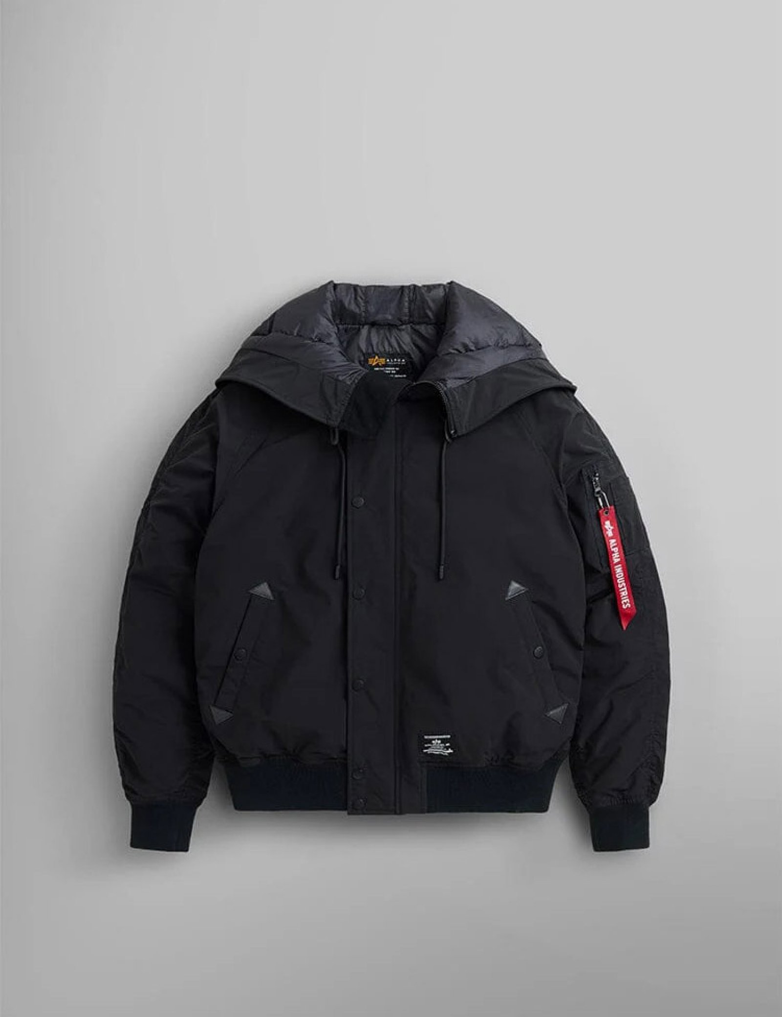 Зимняя короткая куртка N-2B ALTITUDE PARKA Alpha Industries™ цвет Black, Короткая мужская зимняя ...