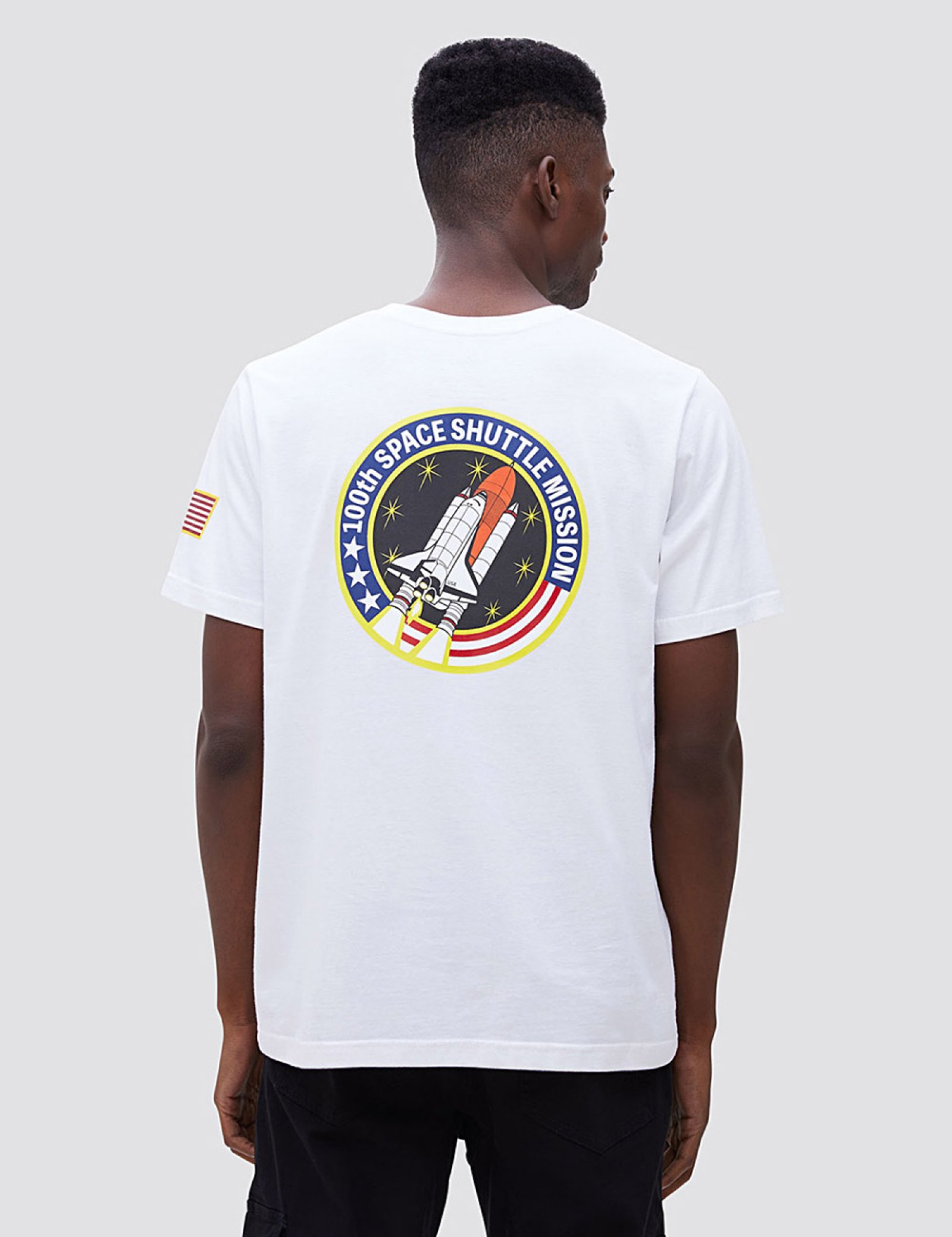 N . Футболка SPACE SHUTTLE TEE Alpha Industries™ белого цвета фирменная футболка купить в Украине